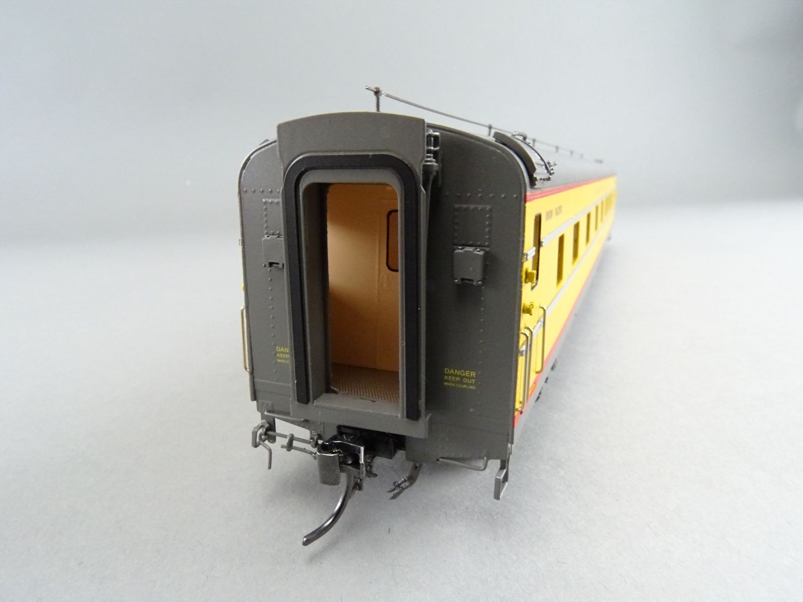 HO Brass Model - TCY 1385.9 UP Union Pacific LW Lightweight 4-4-2 ...