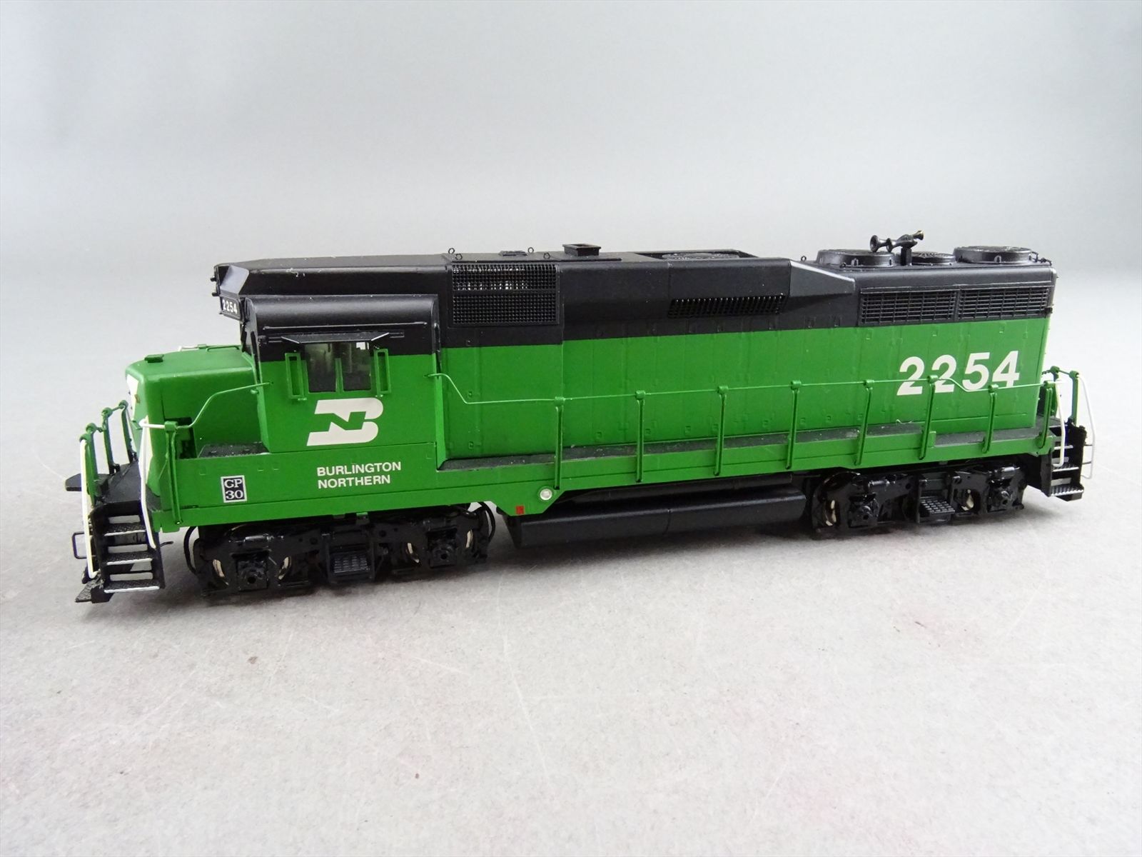 HO Brass Model - CIL 2154.1 BN Burlington Northern GP-30 Phase 2 #2254 - F/P *BROKEN GEARS*