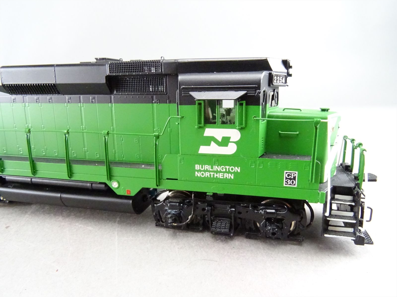 HO Brass Model - CIL 2154.1 BN Burlington Northern GP-30 Phase 2 #2254 - F/P *BROKEN GEARS*