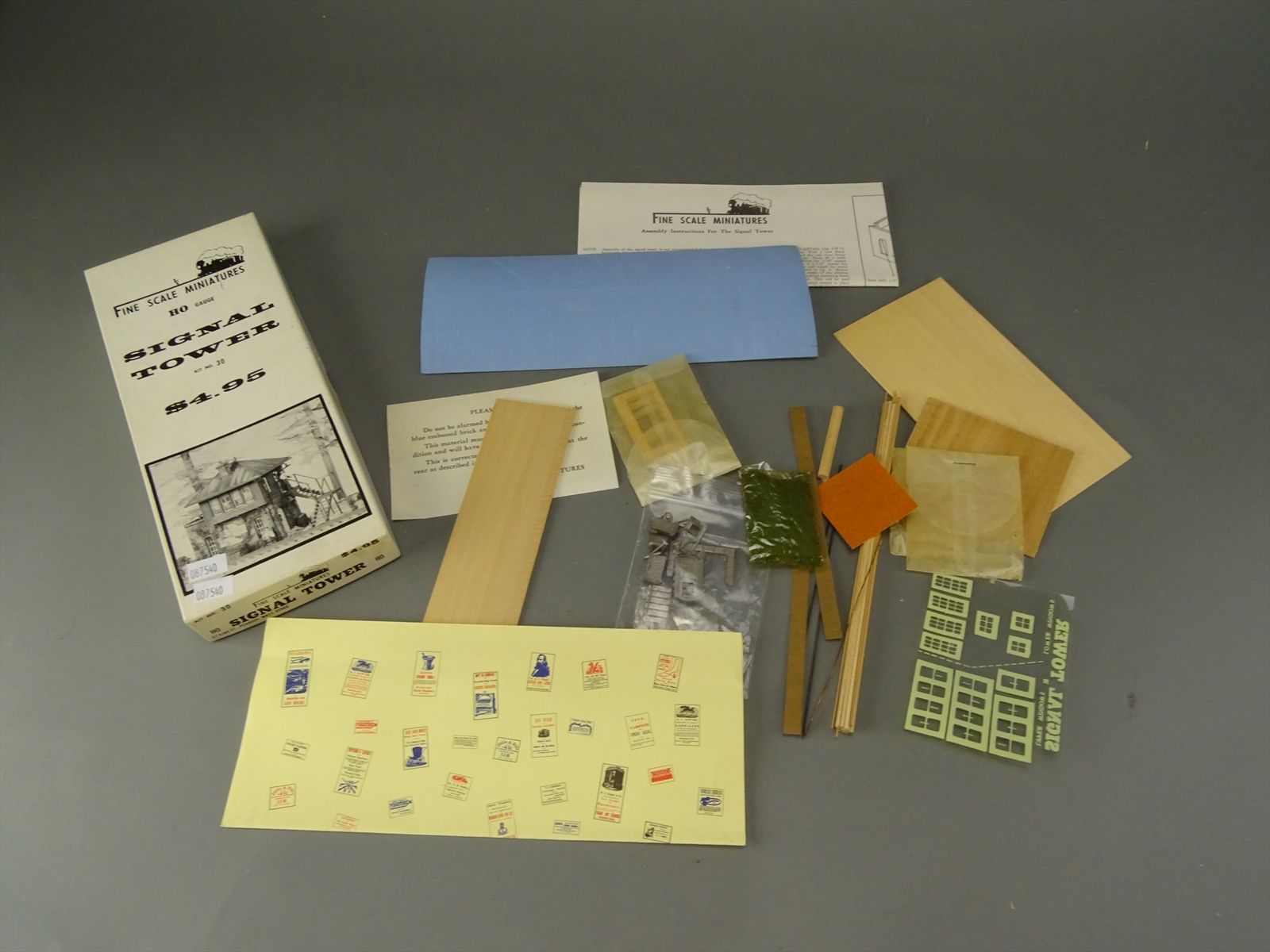 HO Scale - FSM Fine Scale Miniatures Kit #30 Signal Tower - Unassembled
