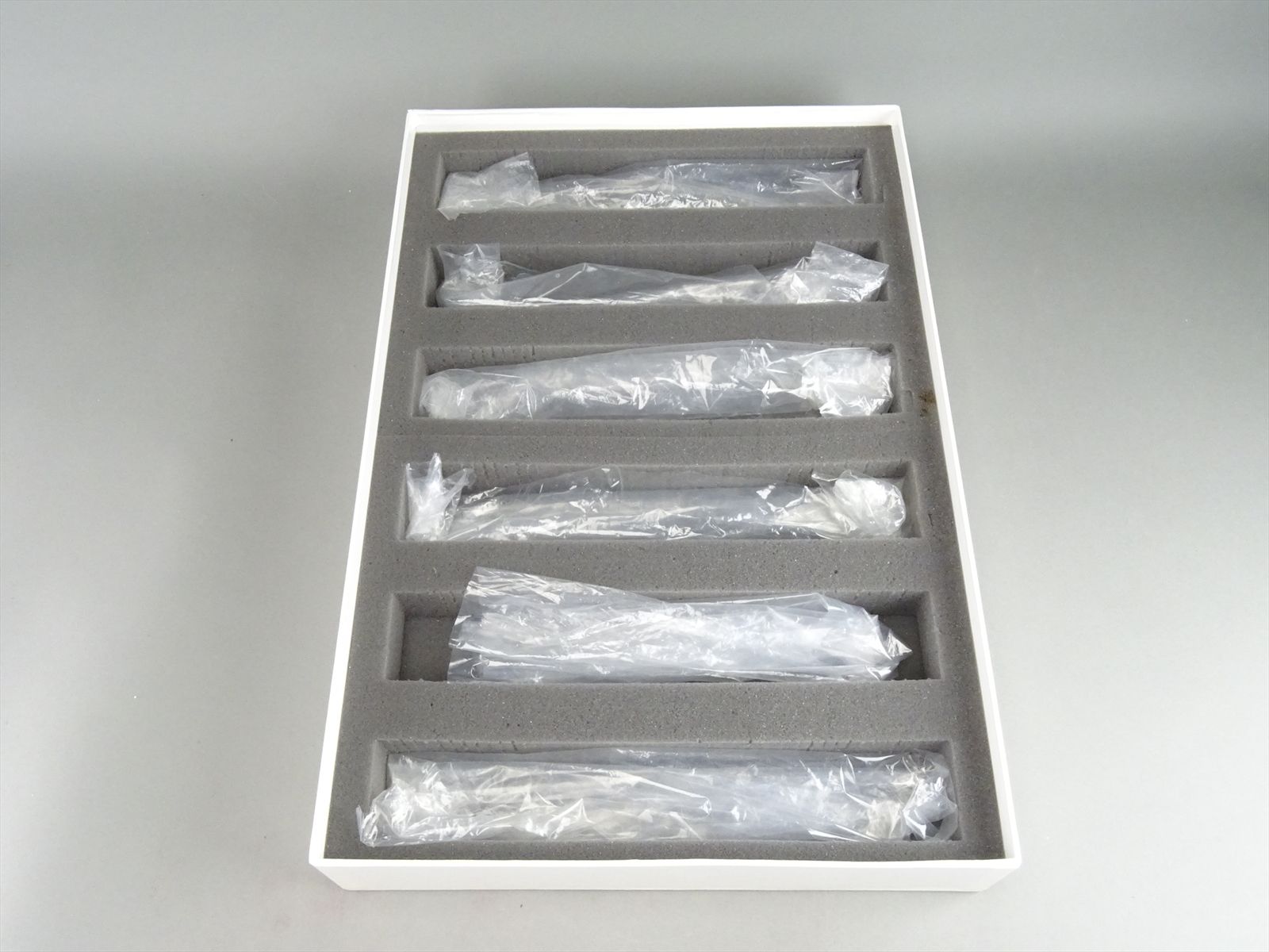 HO Scale BOX ONLY - EMPTY BOX for Six 6 Car Passenger Set - NO MODELS