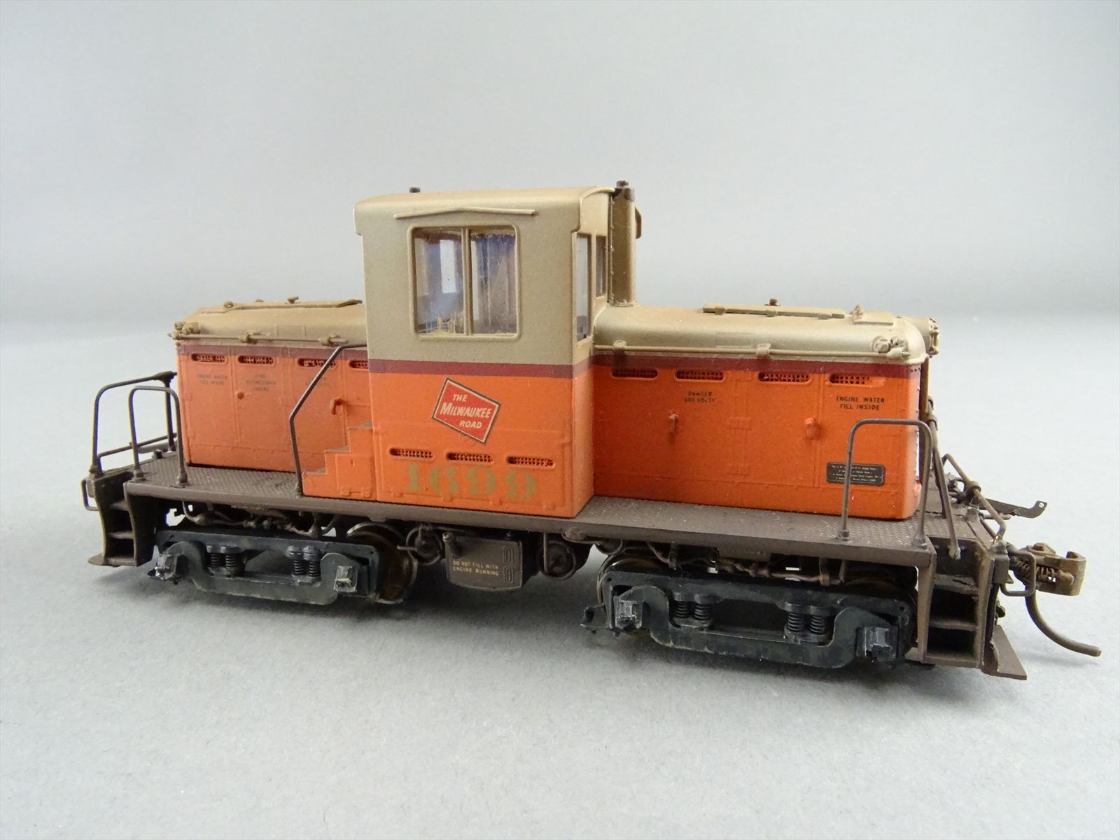 HO Brass Model - OMI 1977 Milwaukee Road Whitcomb Switcher #1699 ...