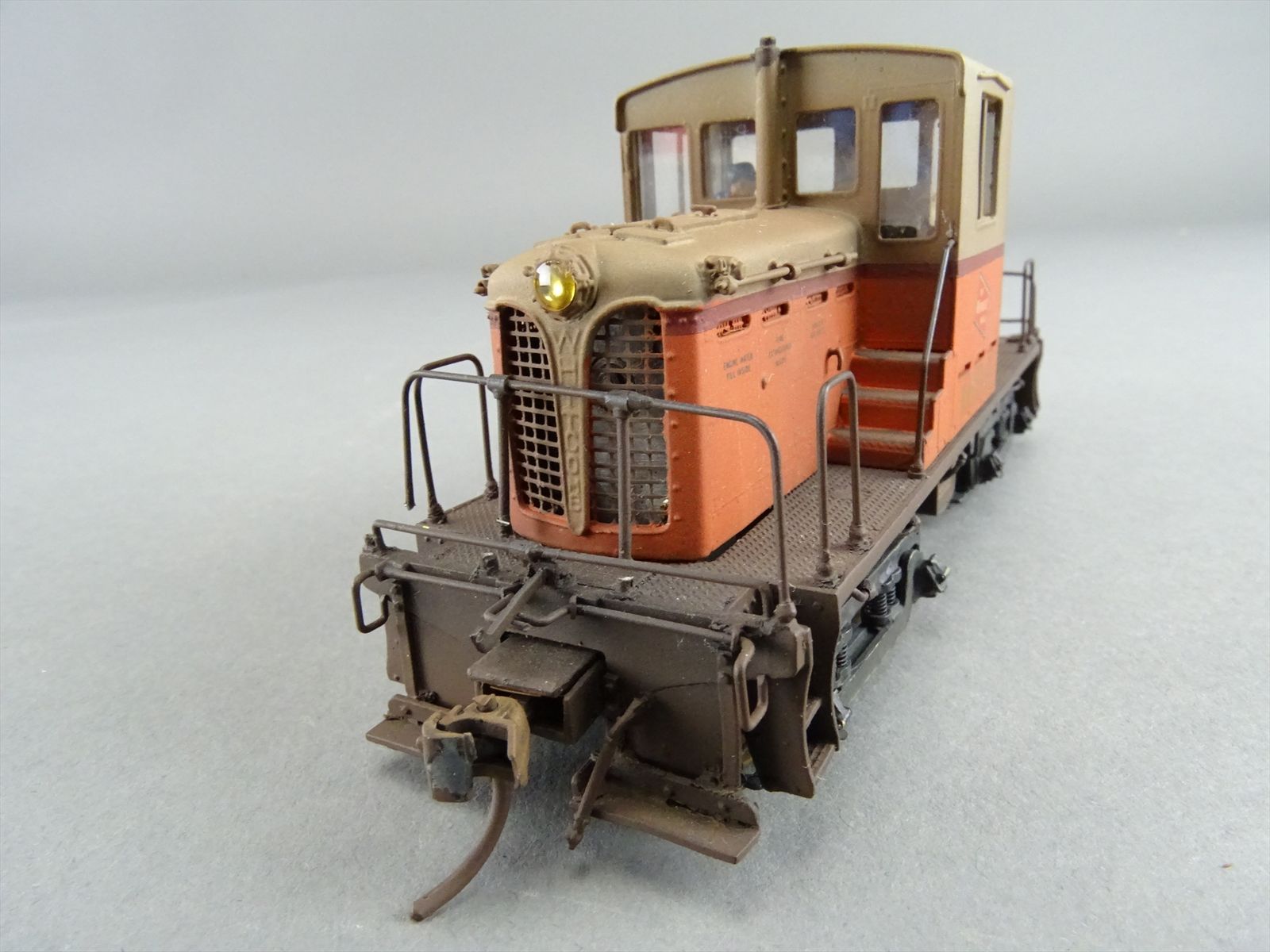 HO Brass Model - OMI 1977 Milwaukee Road Whitcomb Switcher #1699 ...