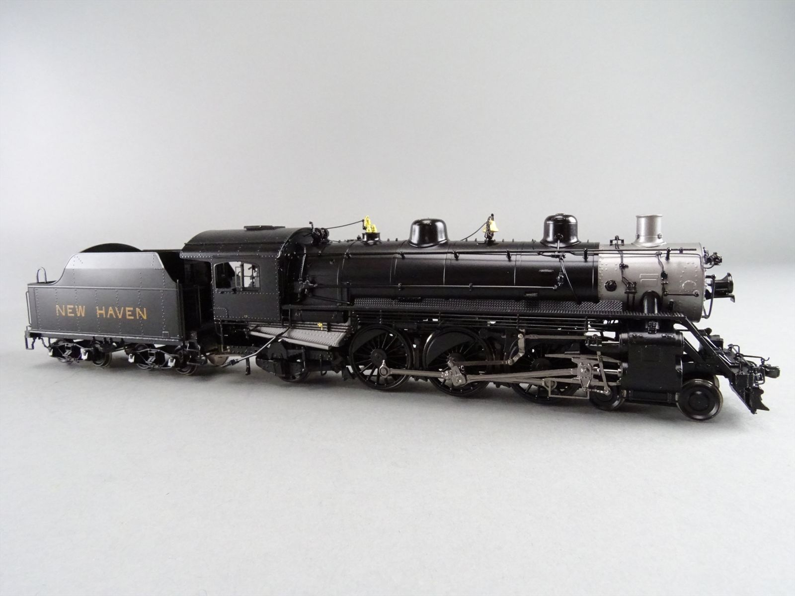 HO Brass Model Train - Railworks / Crown Custom Imports NH New Haven 4 ...