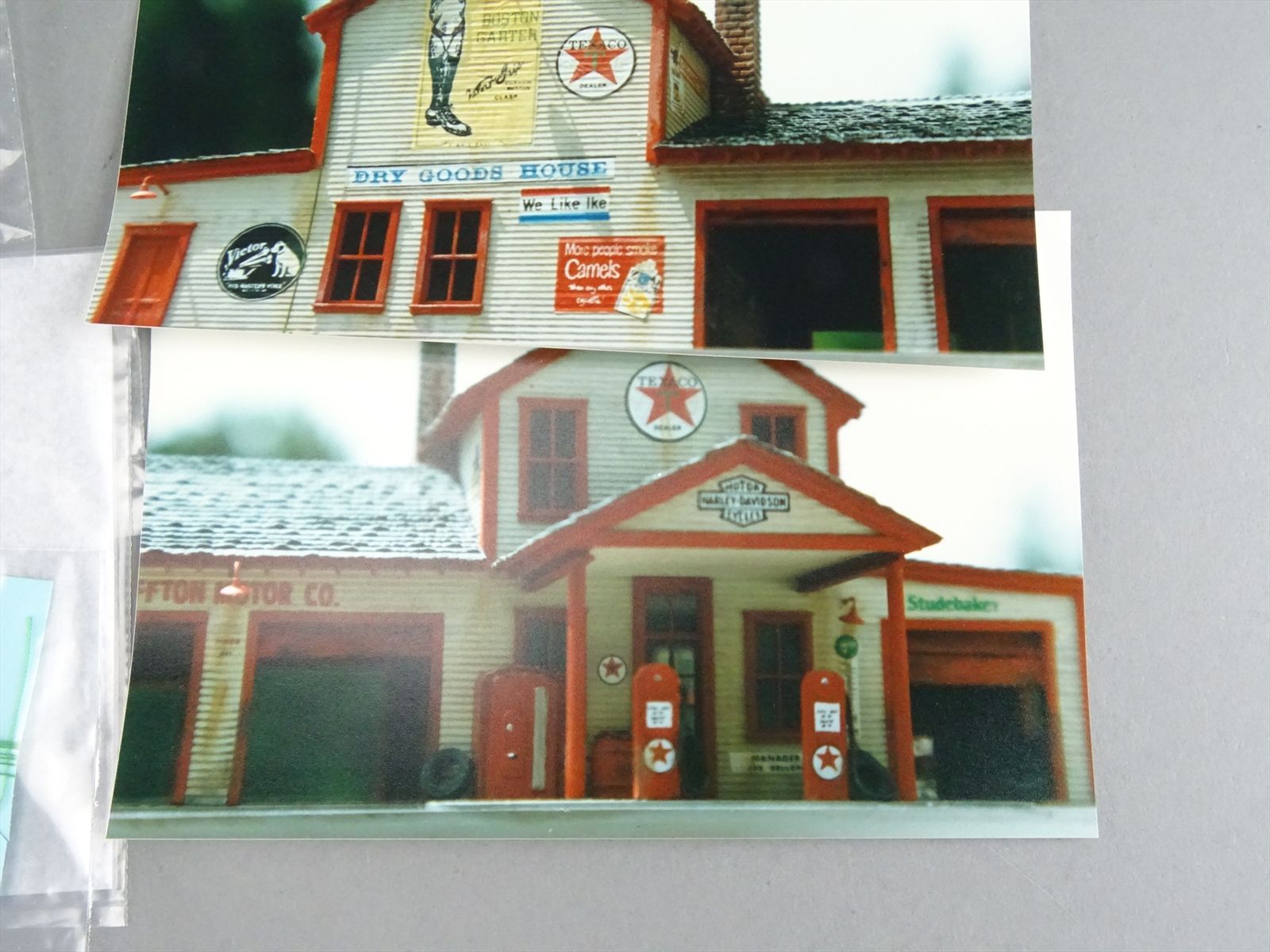 HO Scale Micro-Scale Models Craftsman Kit #127 - Texaco Gas Station