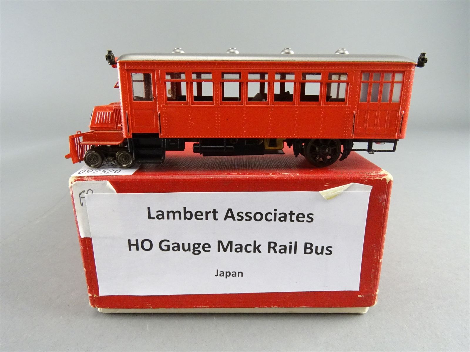 HO Brass Model - Lambert Mack Rail Bus - F/P Red / Silver - Interior