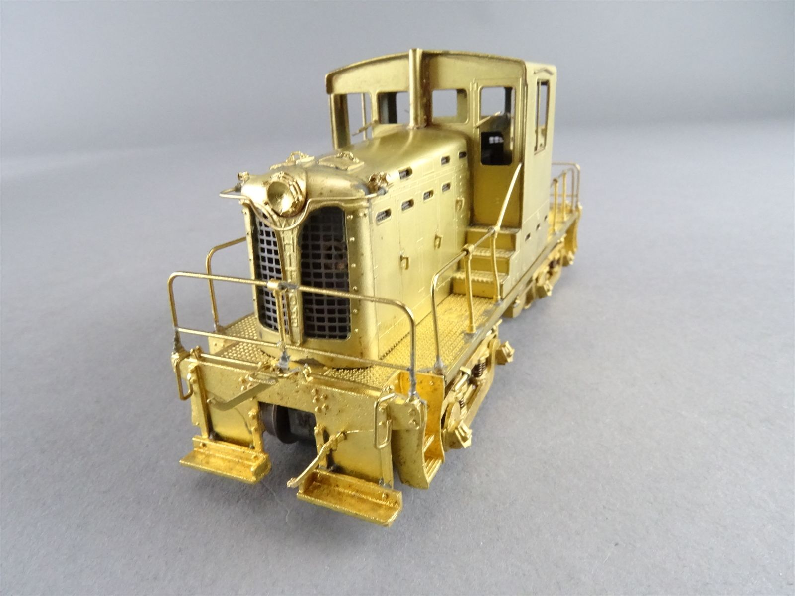 HO Brass Model - OMI 1981 Milwaukee Road Whitcomb Switcher - Unpainted ...