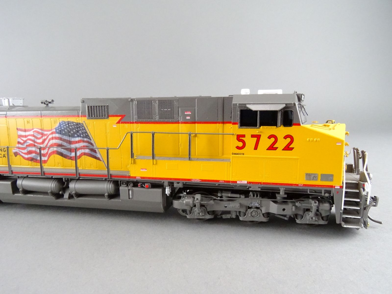 HO Brass Model - OMI 6583.2 UP Union Pacific AC44CTE US Battle Flag #5722 - F/P + DCC - 2003 Run