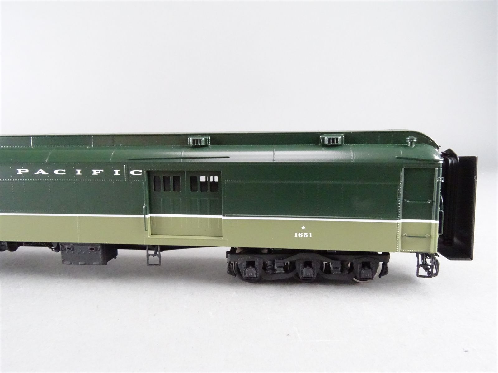 HO Brass Model - W&R NP Northern Pacific Water Baggage Car #1651 Loewy ...