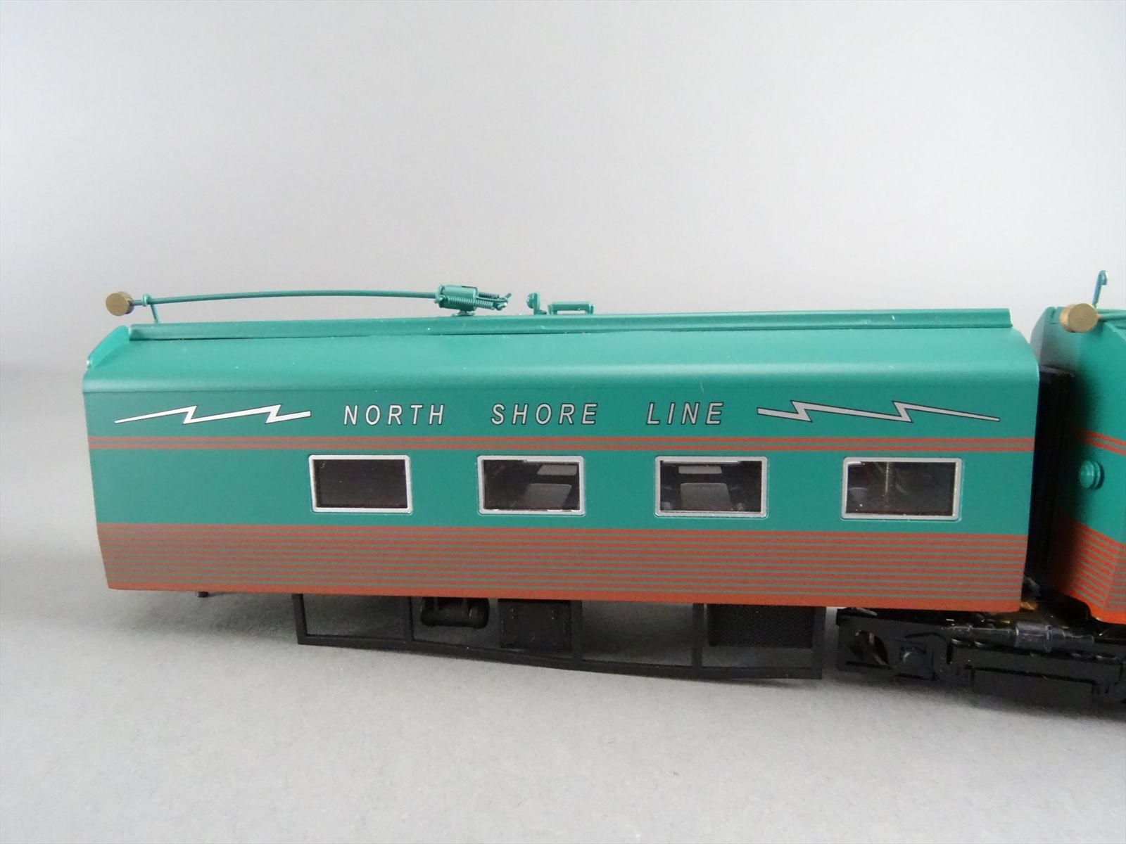 HO Scale Con-Cor 01-008719 North Shore Electroliner Powered 4-Car ...