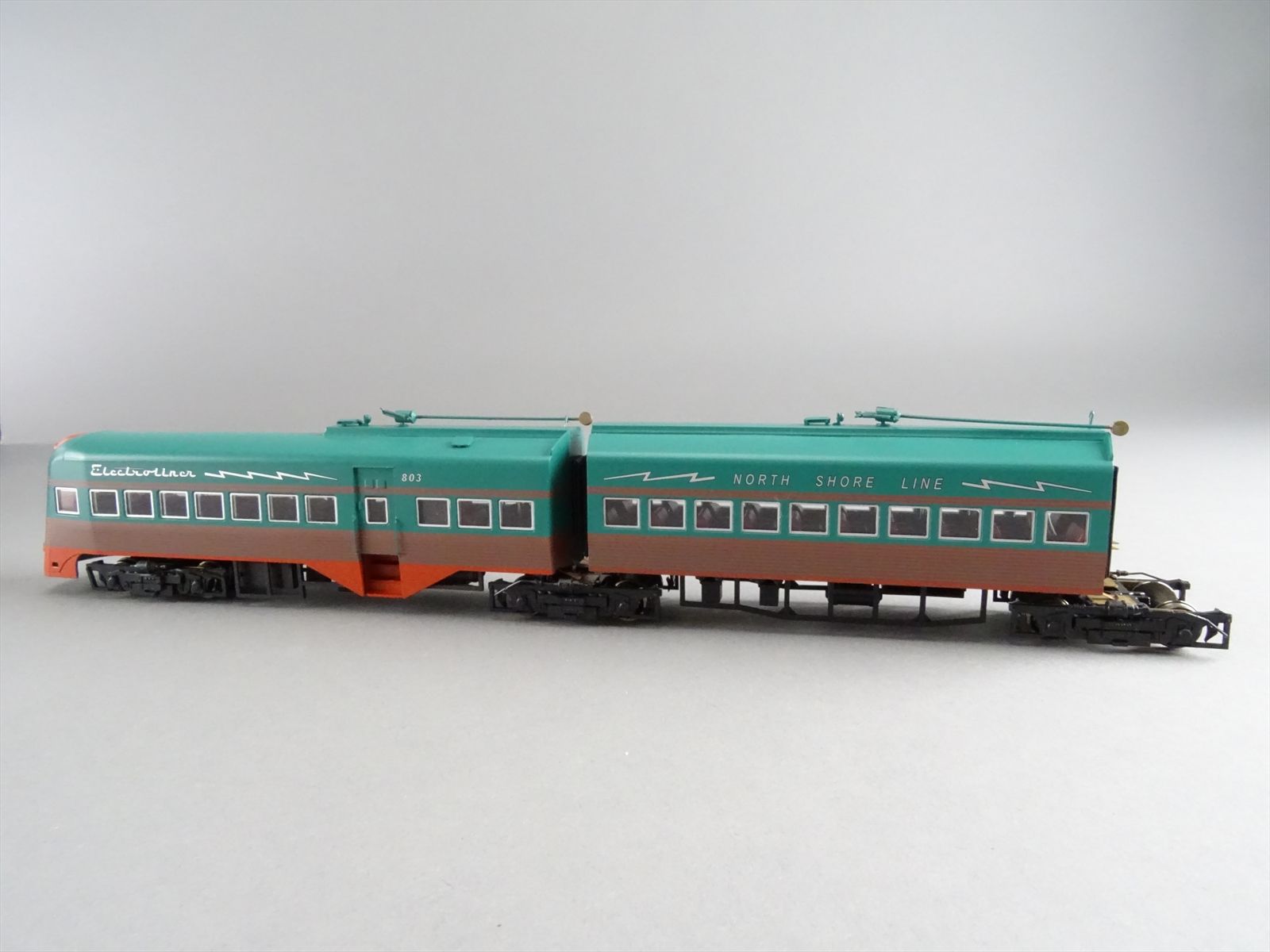 HO Scale Con-Cor 01-008719 North Shore Electroliner Powered 4-Car ...
