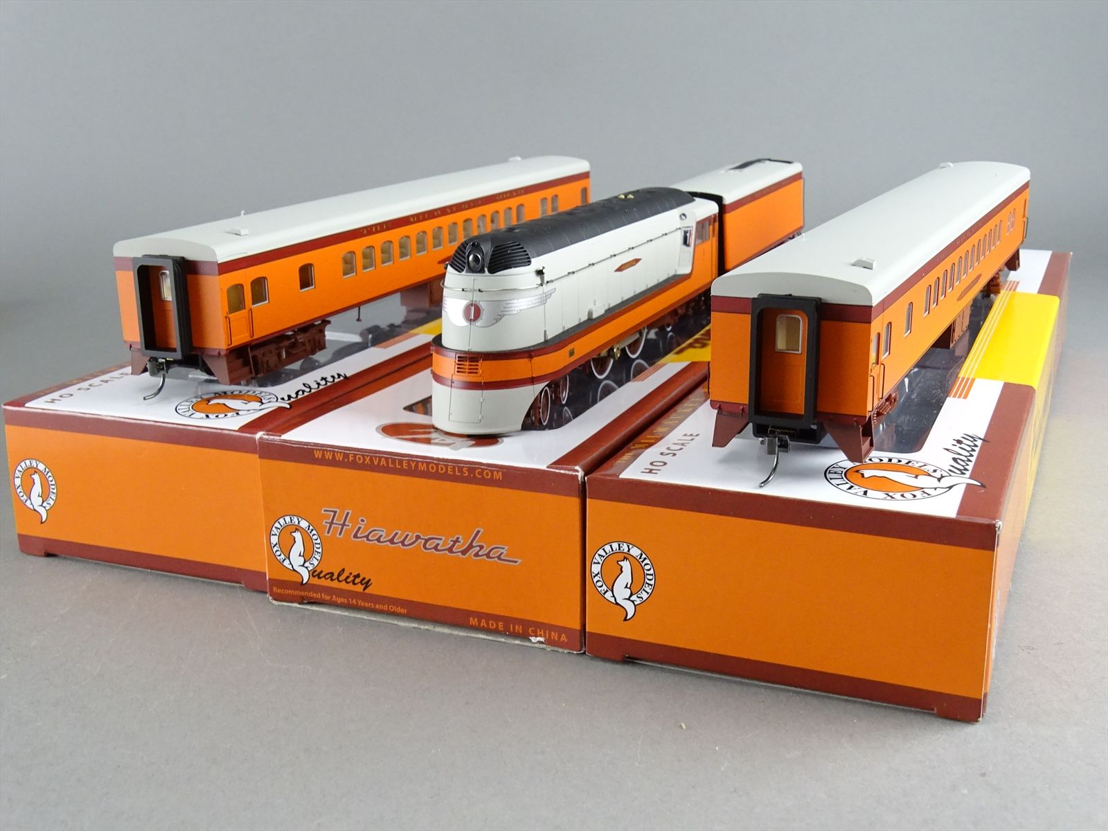 HO Plastic Model - FVM 10001 Fox Valley Models Milwaukee Road 4-4-2 ...