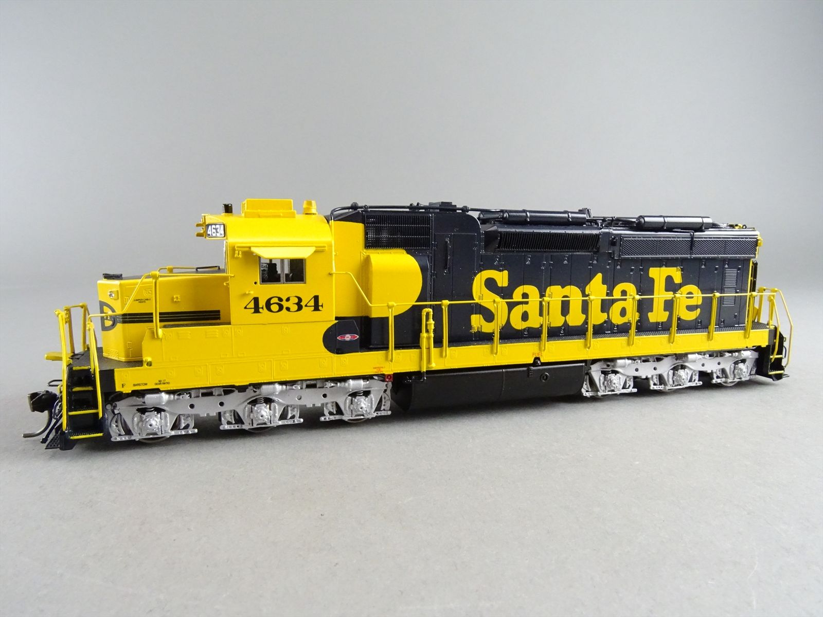 HO Brass Model - OMI 6760.1 AT&SF Santa Fe SD26 Blue / Yellow Warbonnet ...