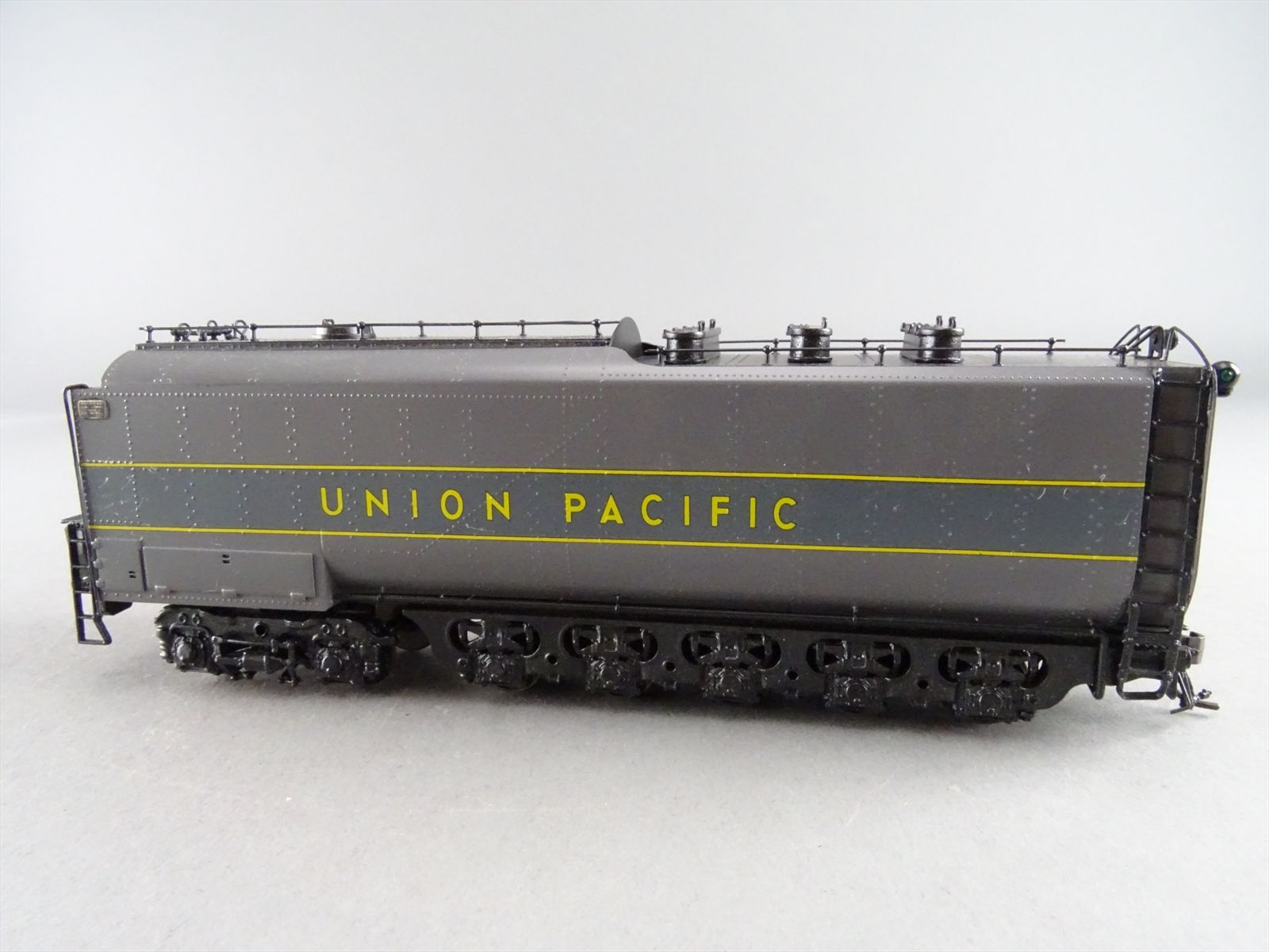 HO Brass Model - PFM Tenshodo UP 4-6-6-4 Challenger #3976 Two Tone Gray ...