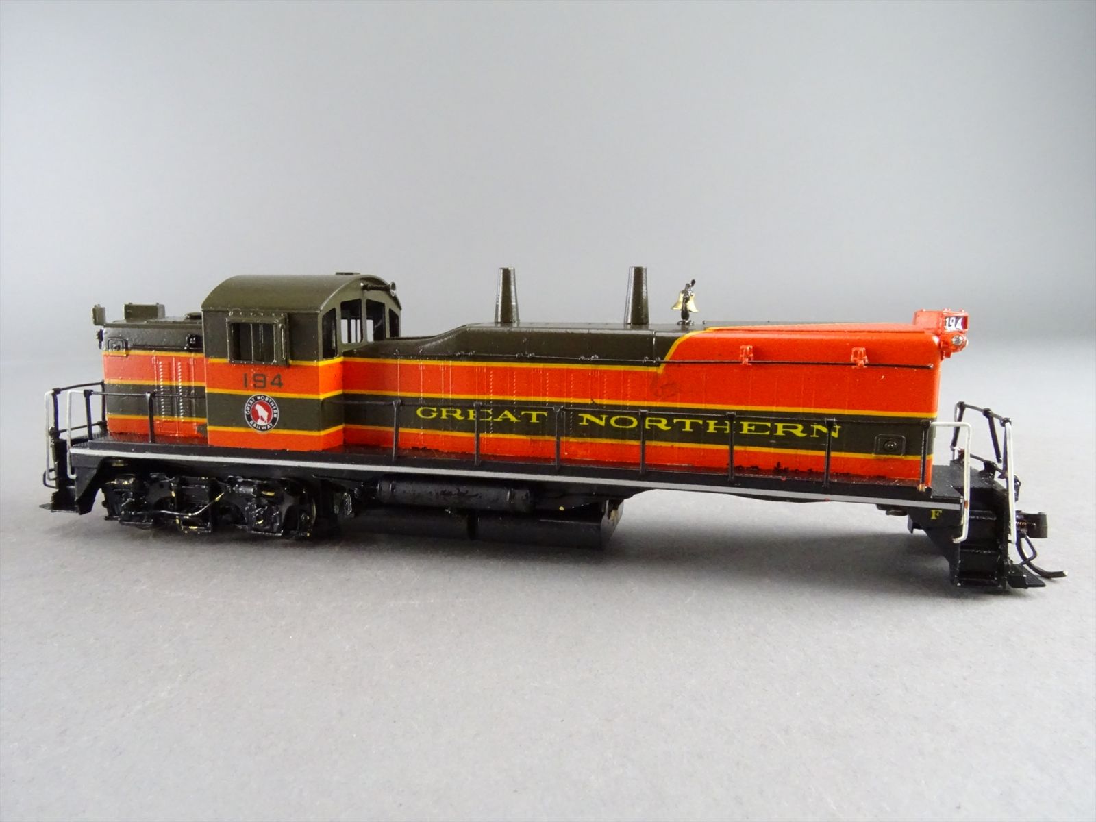 BARGAIN BRASS - HO Brass Model - OMI 1804 GN Great Northern EMD NW-5 ...