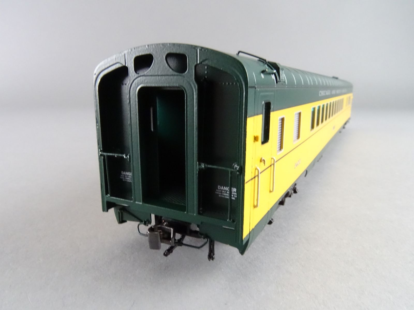 HO Brass Model - RWC CNW02 C&NW Chicago & Northwestern 48 Seat Coach w ...