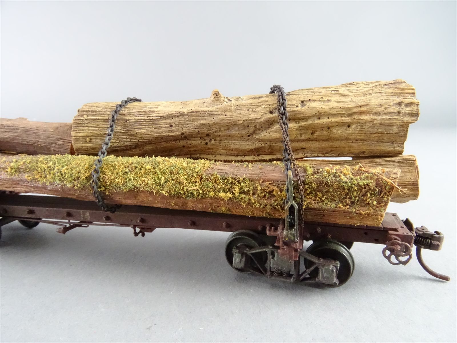 HO Brassl Model - Skeleton Log Car with Load - Pro Weathering - ReBoxx ...
