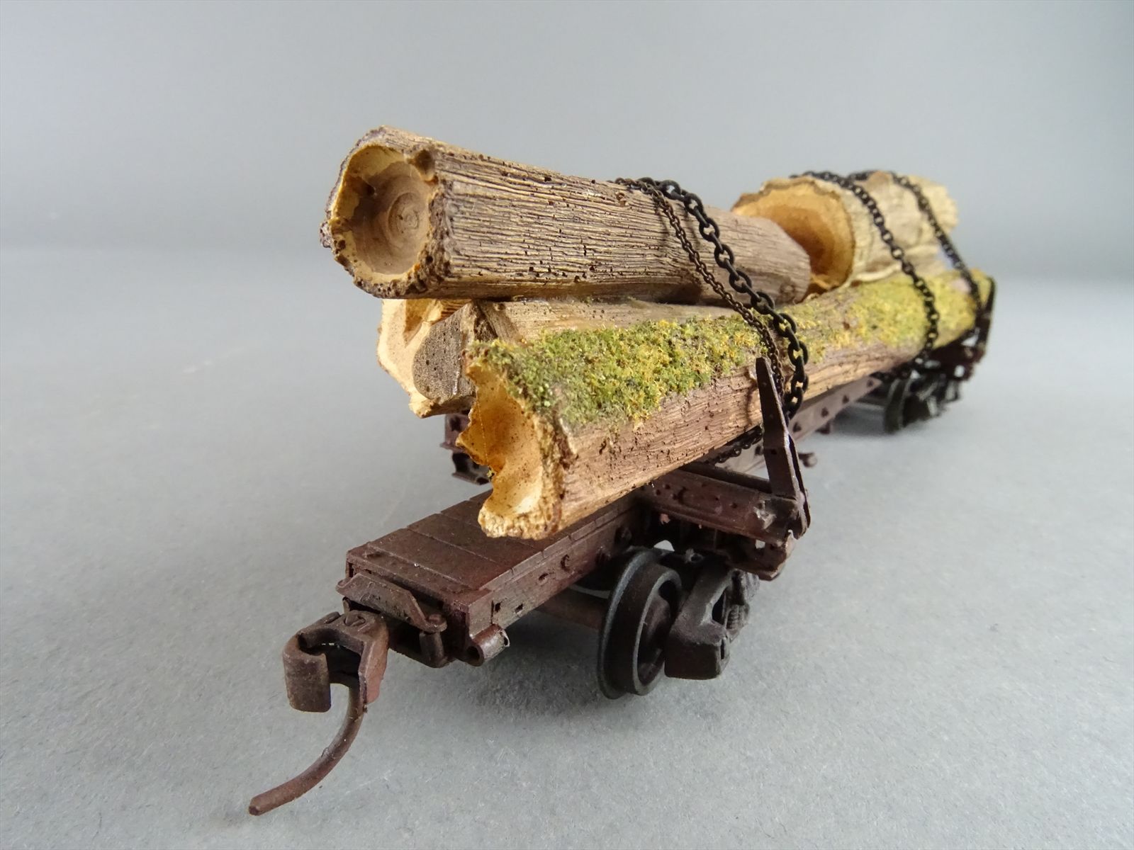 HO Brassl Model - Skeleton Log Car with Load - Pro Weathering - ReBoxx ...