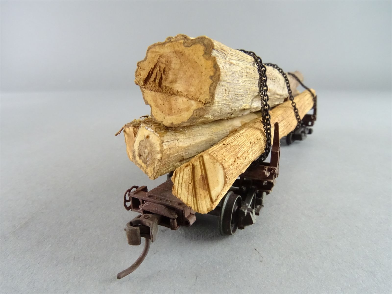 HO Brassl Model - Skeleton Log Car with Load - Pro Weathering - ReBoxx ...
