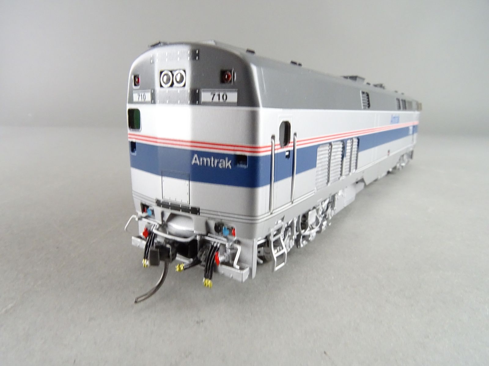 HO Brass Model - OMI 6593.1 Amtrak P32AC-DM North East Direct Scheme #710 - F/P - 2002 Run ...