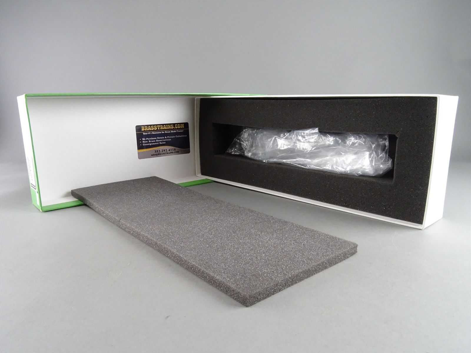 HO Brass Model - OMI 3253.2 UP Union Pacific Safe-T-Pack Bi-Level Auto ...