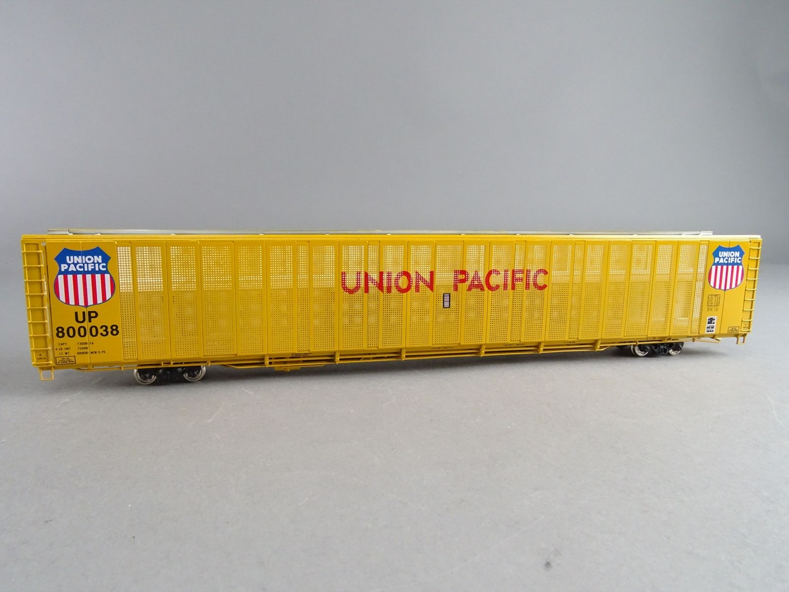 HO Brass Model - OMI 3253.2 UP Union Pacific Safe-T-Pack Bi-Level Auto ...