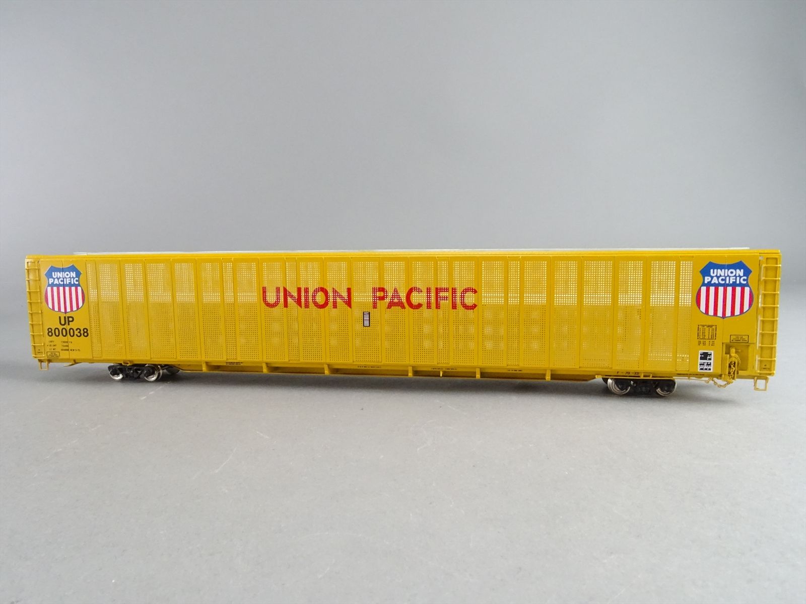 HO Brass Model - OMI 3253.2 UP Union Pacific Safe-T-Pack Bi-Level Auto ...
