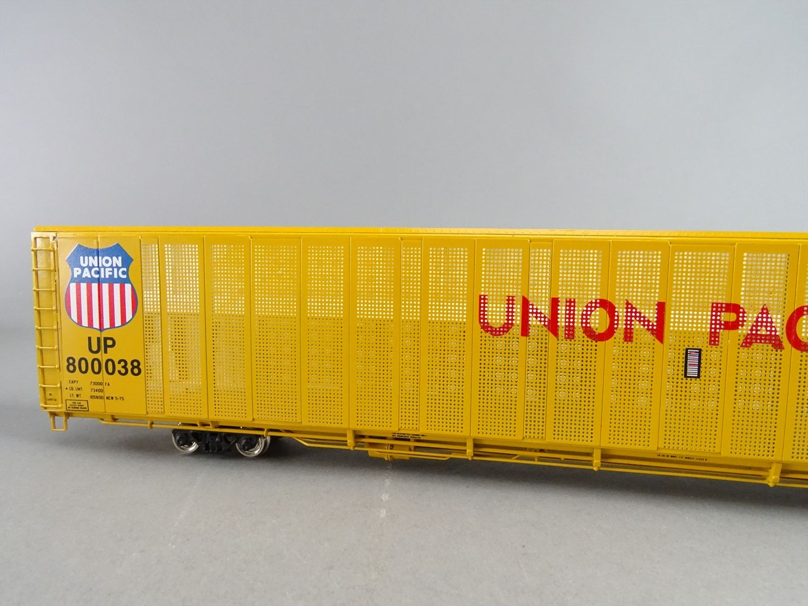HO Brass Model - OMI 3253.2 UP Union Pacific Safe-T-Pack Bi-Level Auto ...