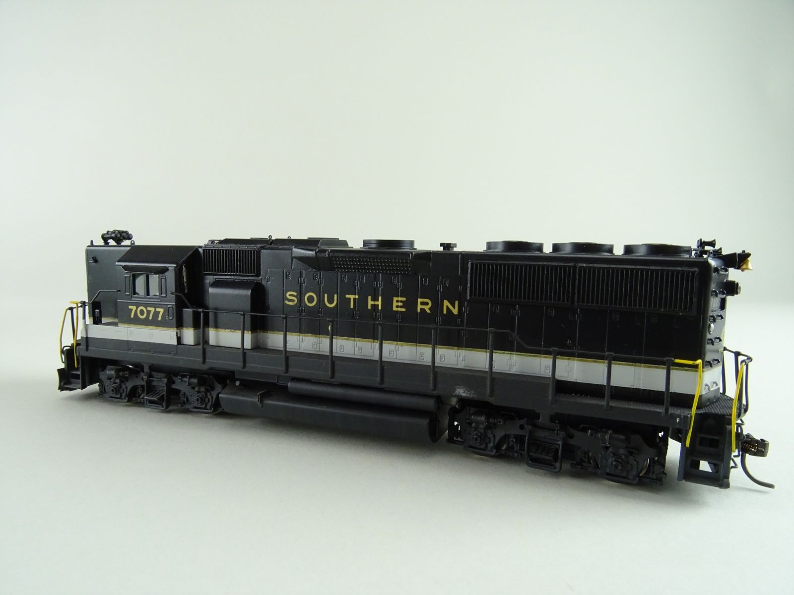 HO Brass Model - Hallmark SOU Southern GP50 High Hood #7077 - Custom ...