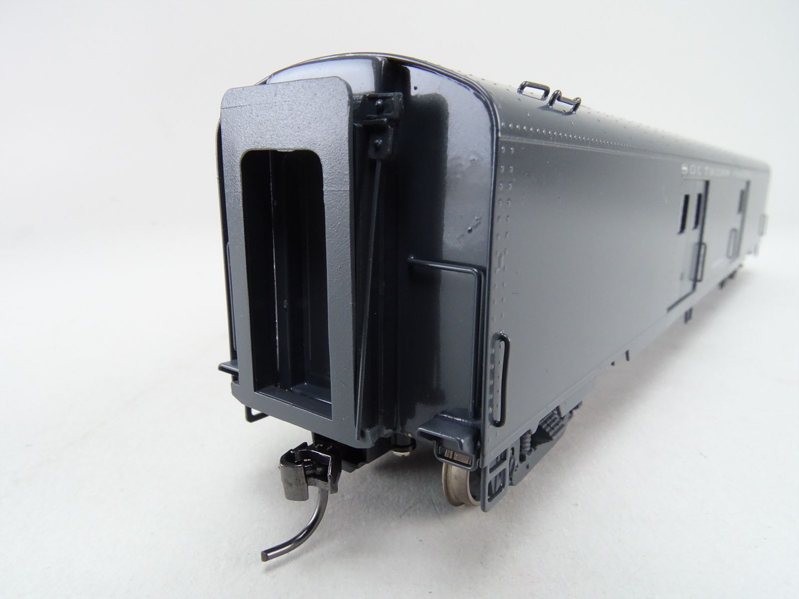 HO Brass Model - Soho? SP Southern Pacific Economy Baggage Solid Gray ...