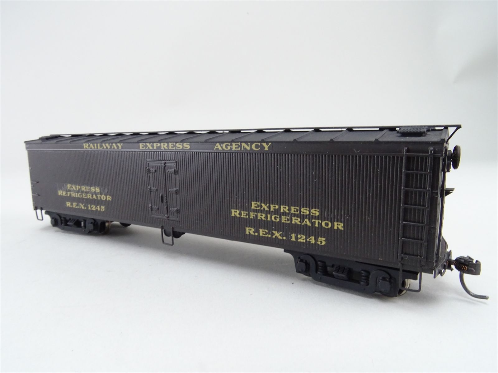 HO Brass Model - Trains Inc. TID REA Railway Express Agency Reefer ...