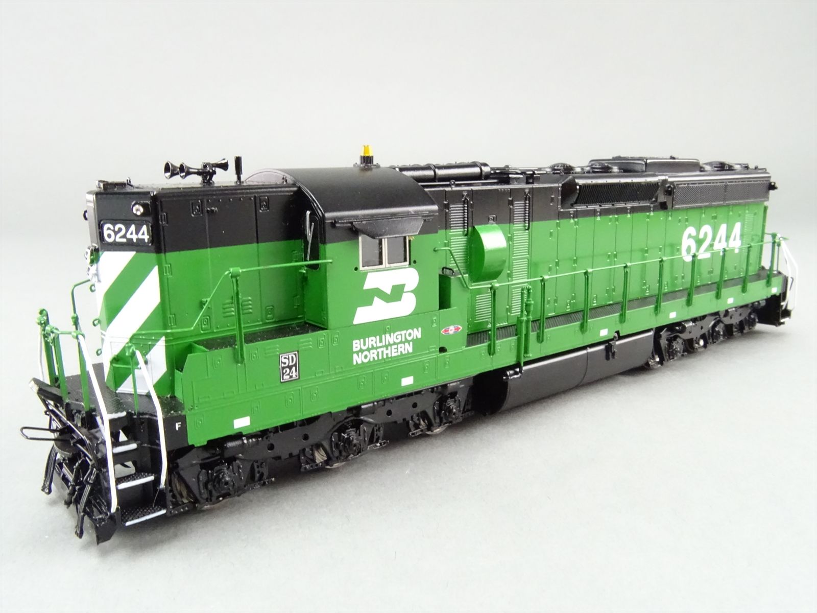 HO Brass Model - OMI 6762.1 Burlington Northern BN SD24 #6244 Diesel - ex CB&Q - F/P - 2000 Run