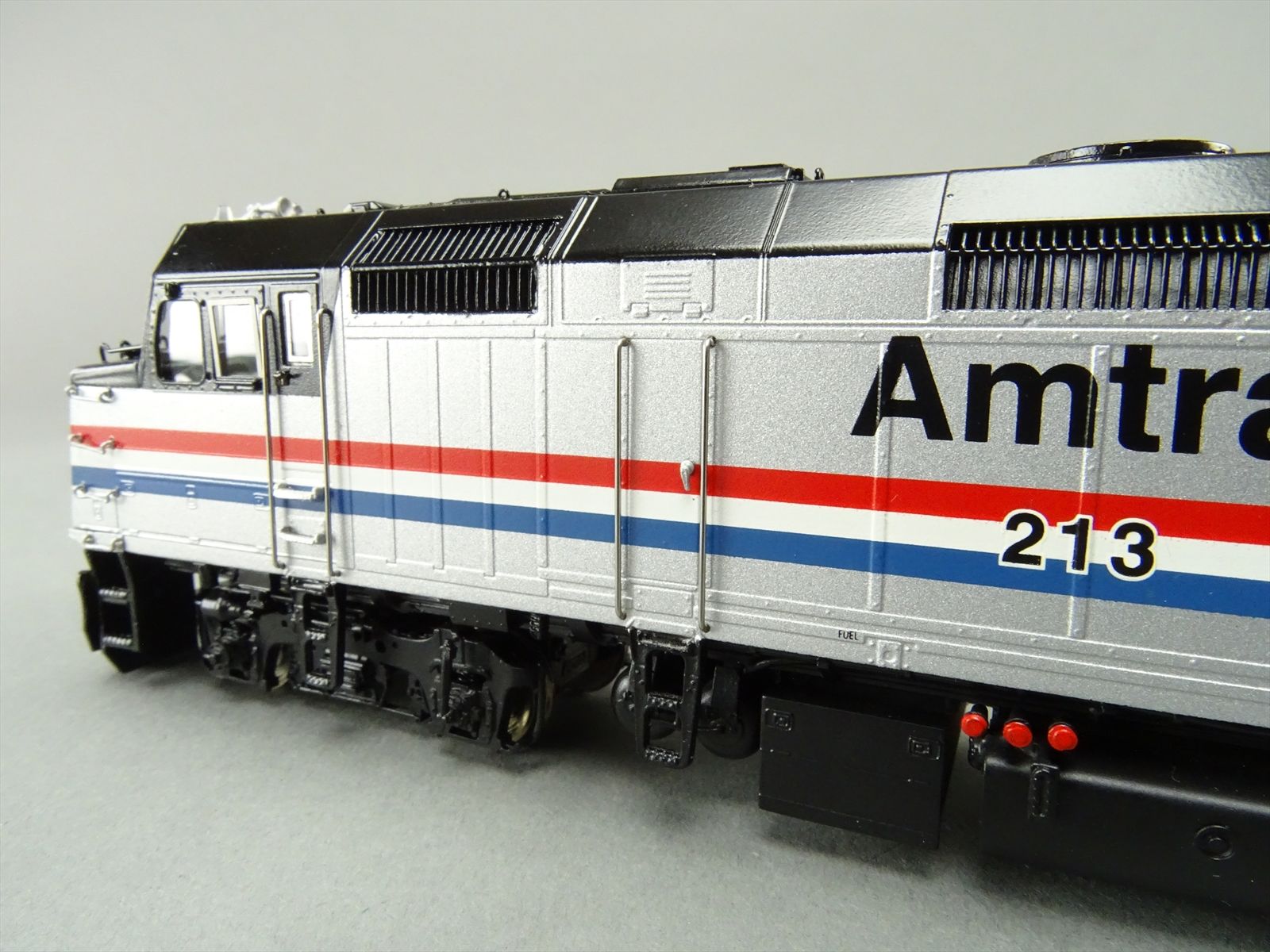 HO Brass Model - OMI 5889.2 Overland Amtrak F40PH Phase 1 Diesel #213 ...
