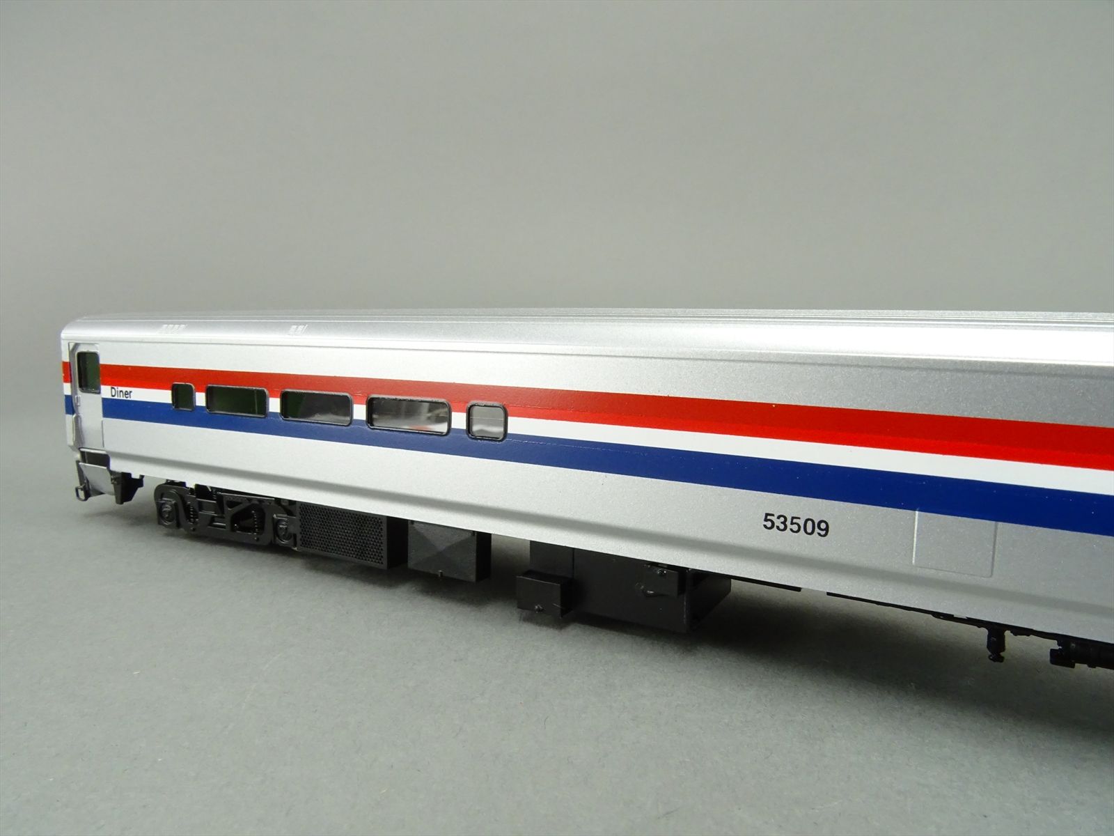 HO Scale Brass Model Train - OMI Overland 3256.1 Amtrak Horizon Diner Car # 53509 - F/P - 1994 Run
