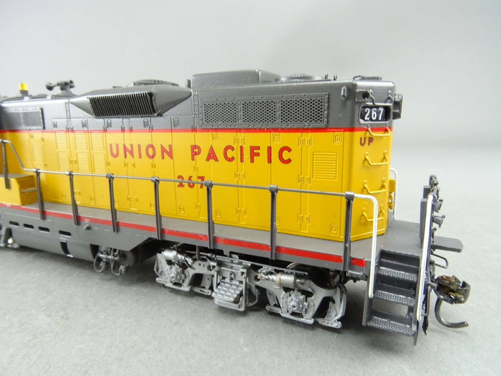HO Brass Model - OMI 6211 UP Union Pacific GP9 Narrow Fuel Tank 36 ...