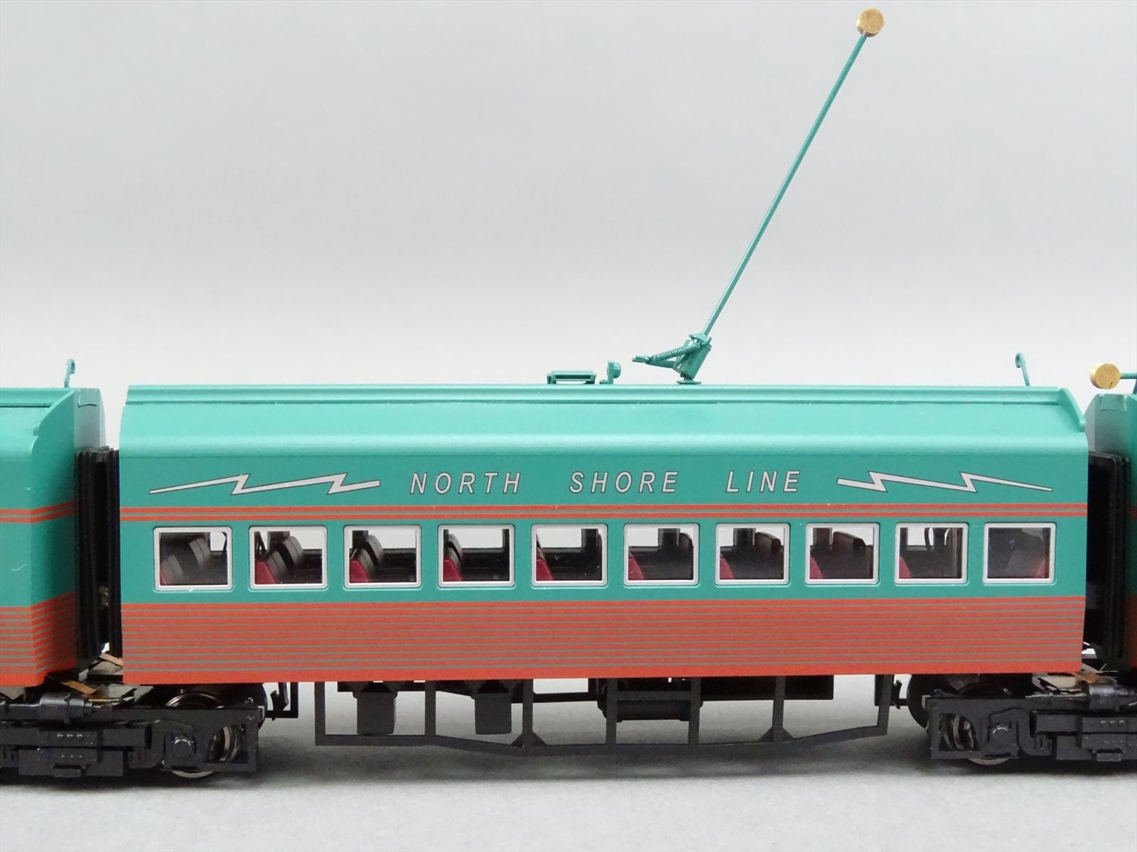 HO Plastic Model Con-Cor 01-008719 North Shore Electroliner Powered 4 ...