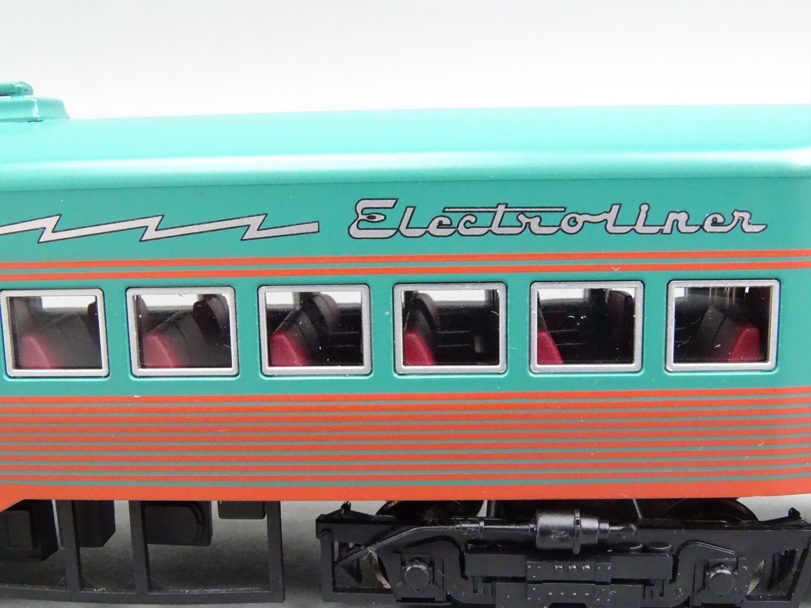 HO Plastic Model Con-Cor 01-008719 North Shore Electroliner Powered 4 ...