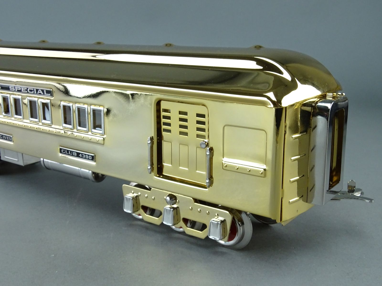 Standard Gauge 3-Rail Tinplate Set - MTH 10-1126 Presidental 4 Car Gold Plated Passenger Set ...