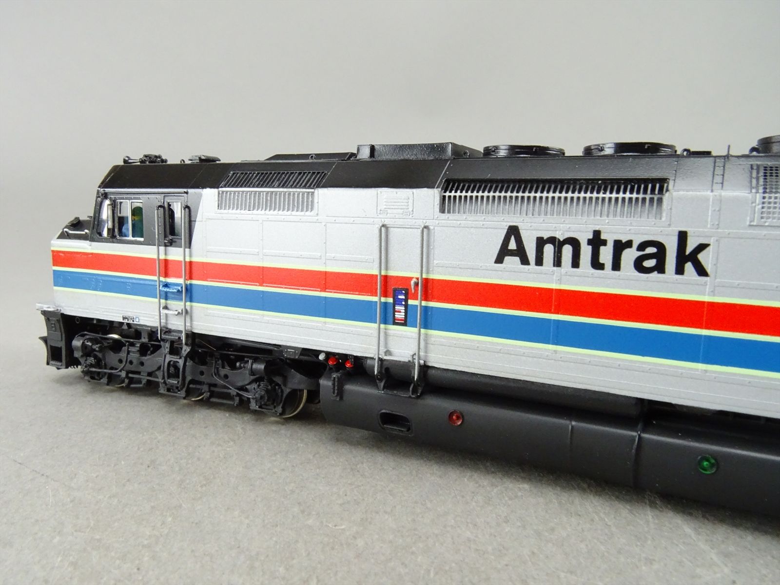 HO Brass Model - OMI 5885.2 Amtrak SDP40F Phase II Original Version ...