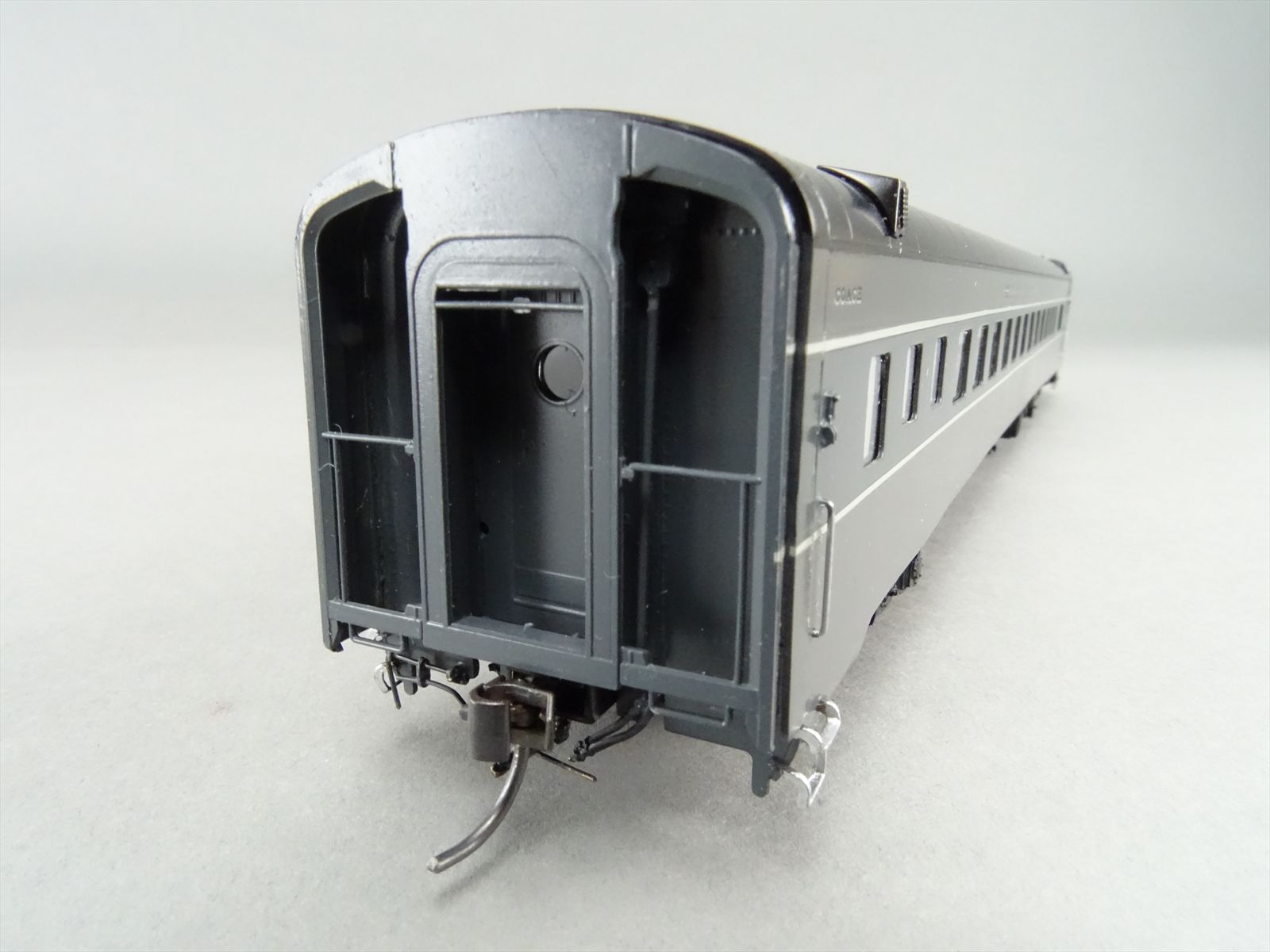 HO Brass Model - TCY 1173 SP Southern Pacific 44 Seat Coach Cascade #2376 - Pro Paint + Interior ...