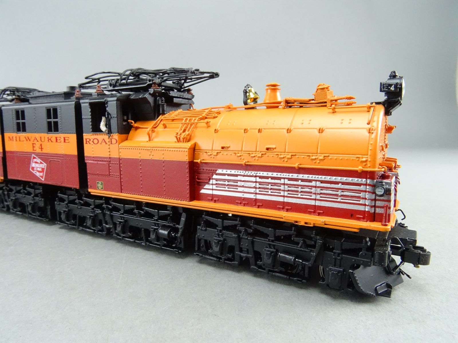 HO Scale Plastic - MTH 81-2143-1 Milwaukee Road Bi Polar Electric #E-4 ...