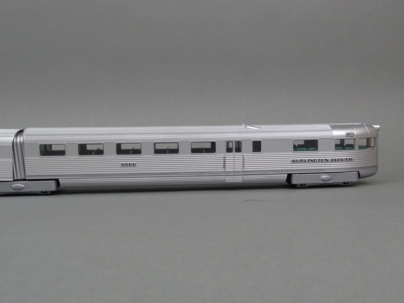 HO Plastic Model Con-Cor 001-8721 The Zephyr Burlington's Streamline ...