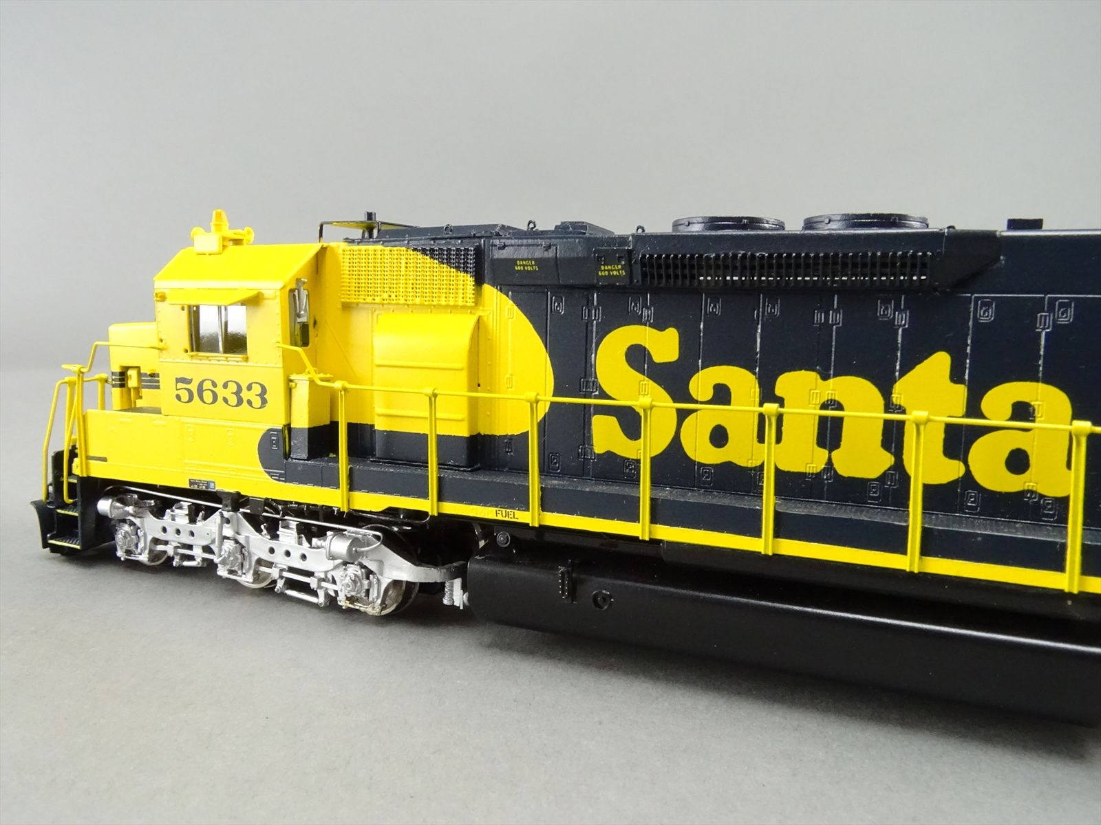 HO Brass Model - OMI 5773 AT&SF Santa Fe SD45-2 #5633 w/o Anti-Climber ...