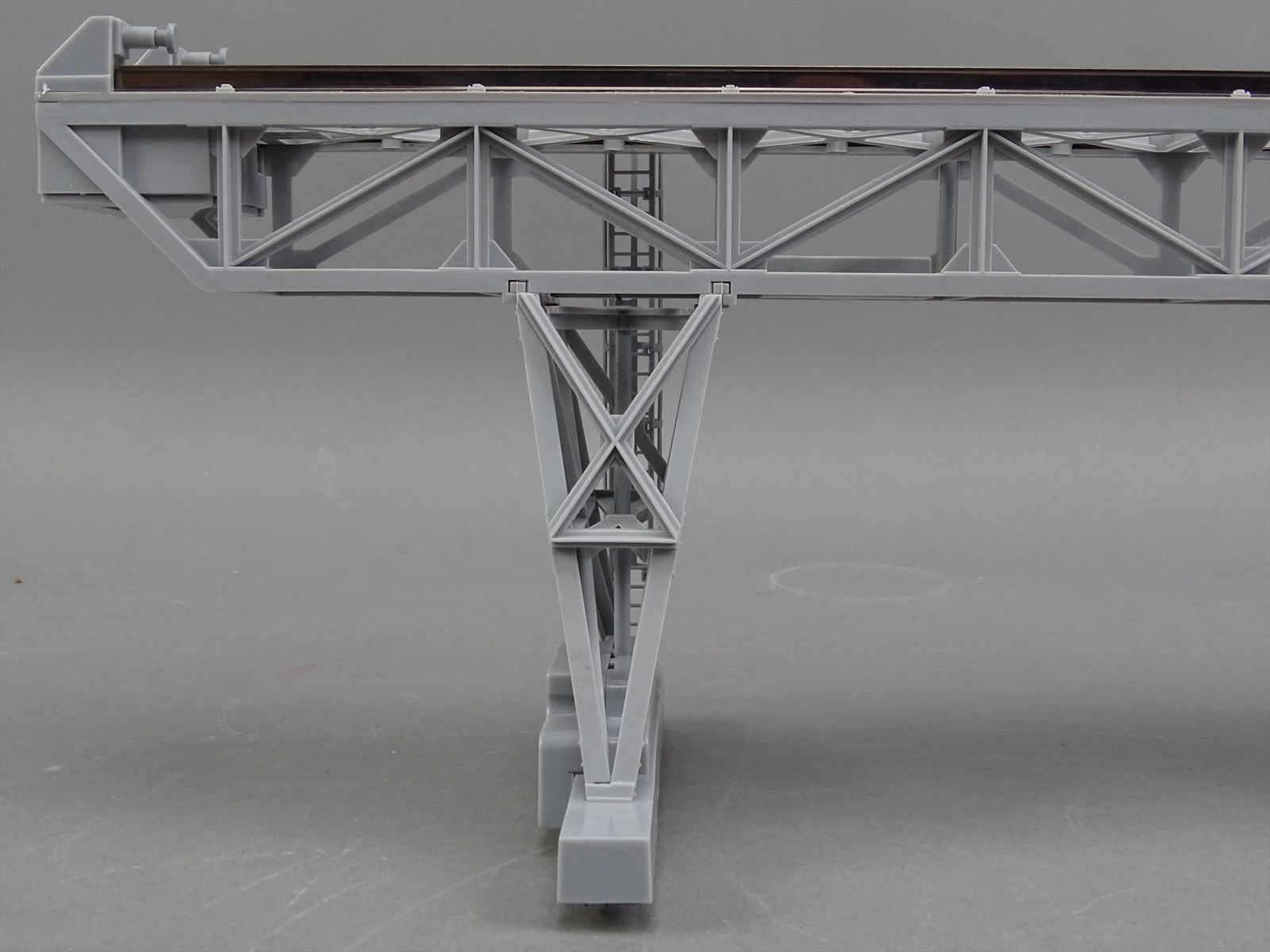 HO Scale Plastic Model Train - Marklin Digital 76501 Operating Gantry Crane