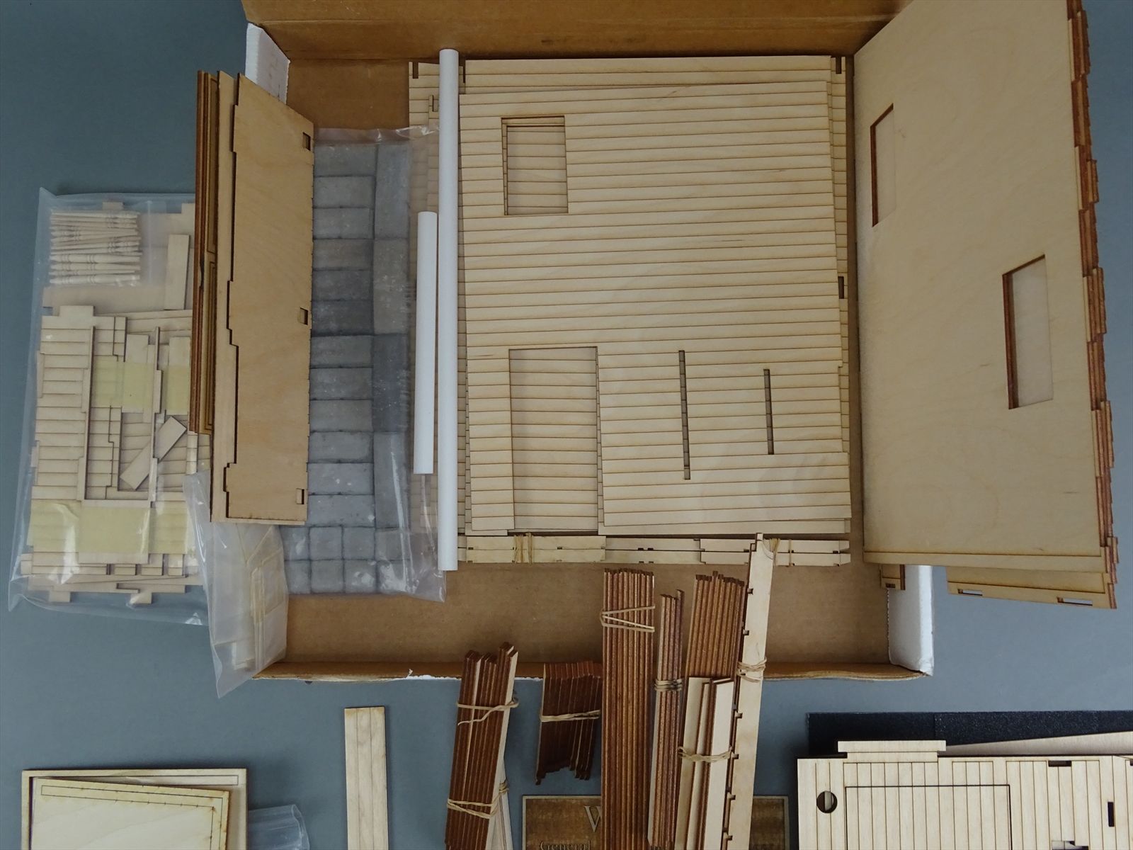 G Scale Unassembled Craftsman Kit - Bronson Tate Architectural Models ...