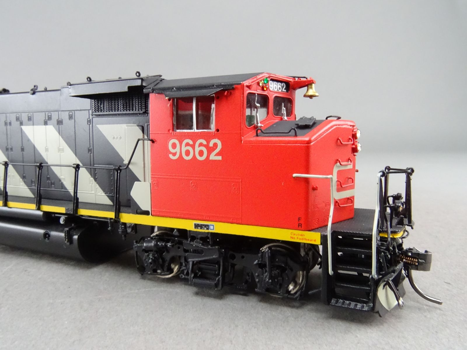 HO Brass Model - OMI 5586 CN CNR Canadian National GP40-2L 1992 Era ...