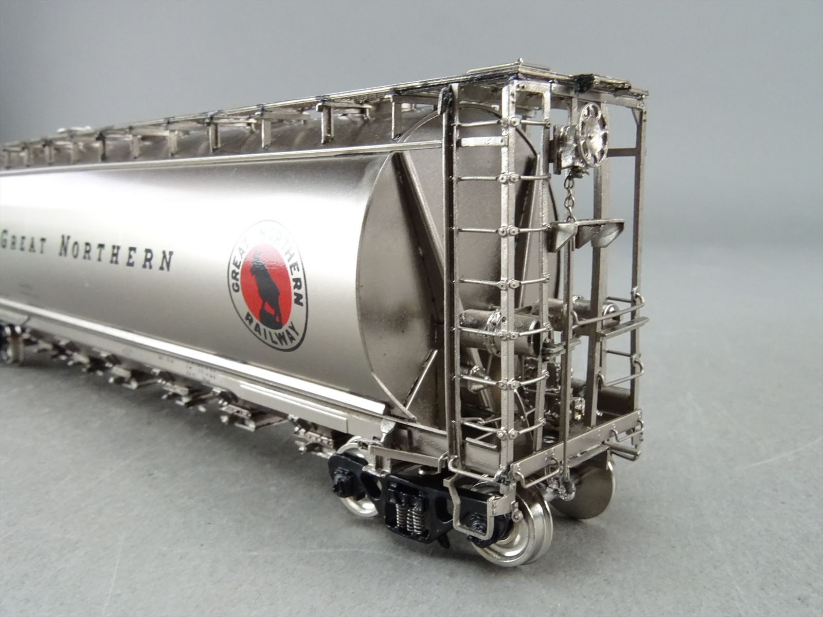HO Brass Model - OMI 3269.1 GN Great Northern ACF Cylindrical Covered ...