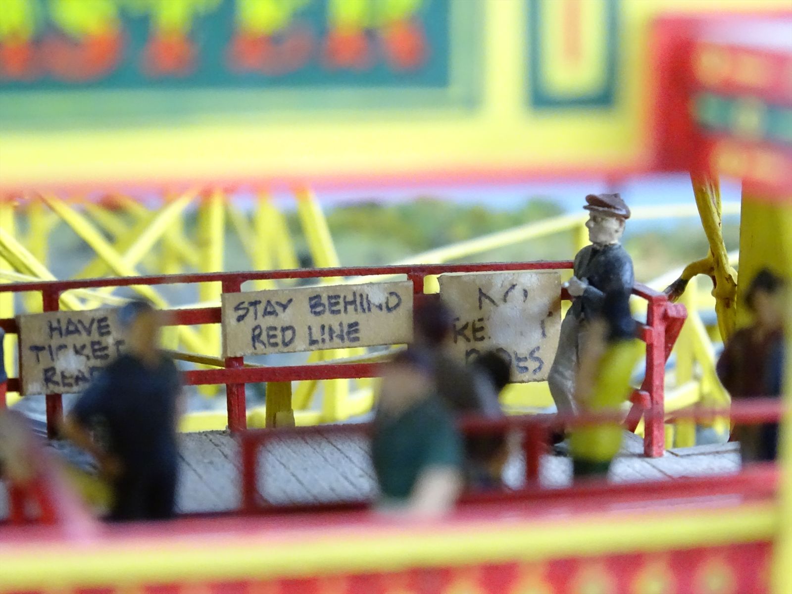 HO 1:87 Craftsman - 12 x 36 Structure - Roller Coaster - One of a Kind ...