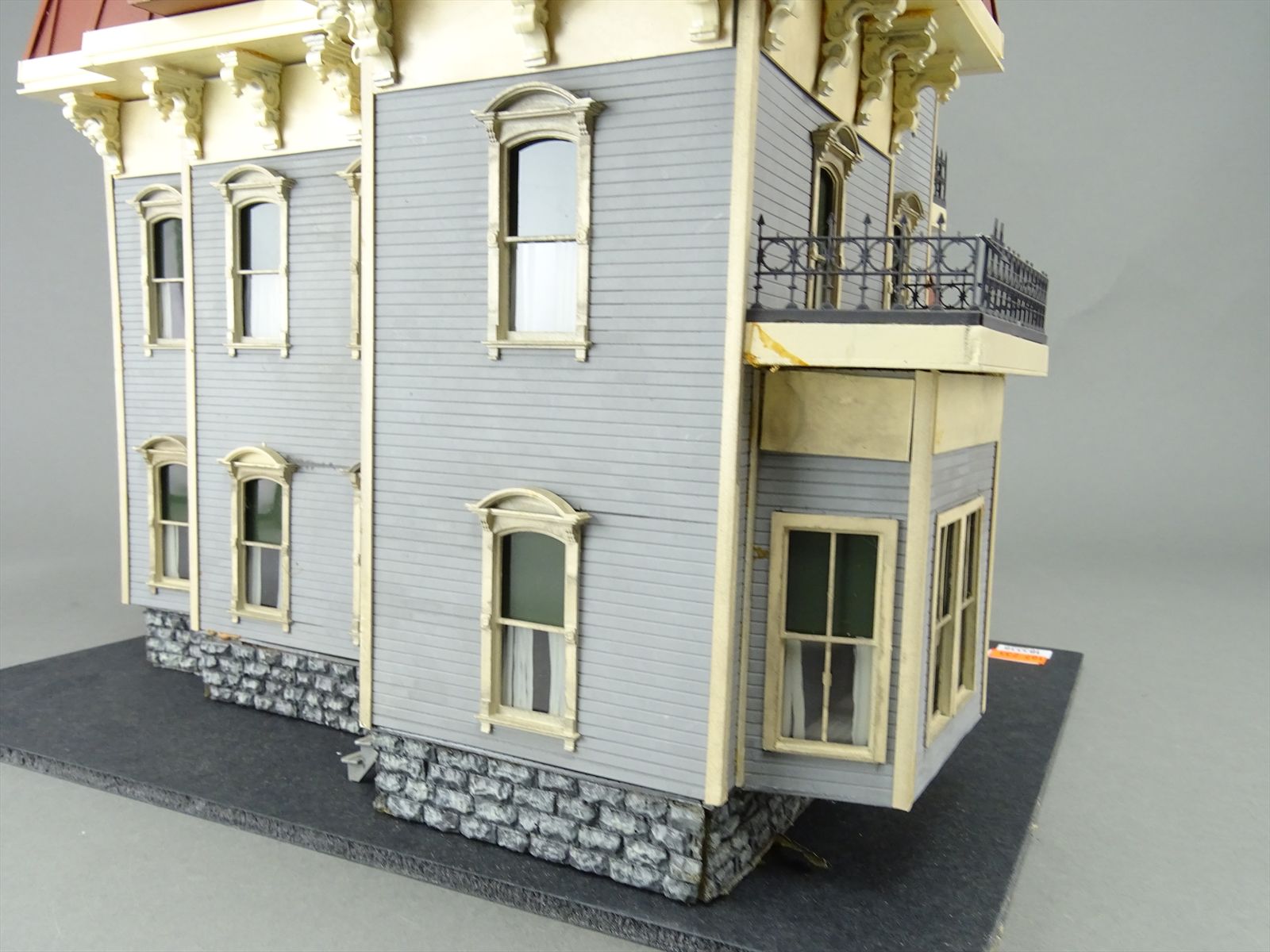 O 1:48 FSM Style - Howard Zane - Appalachian Gothic Mansion - 11 x 12.5 ...