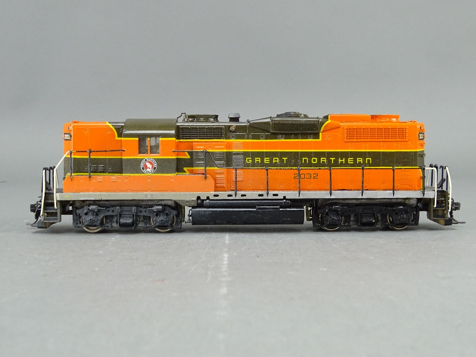 HO Brass Model - Oriental 2000HP GP20 High Hood GN Great Northern ...